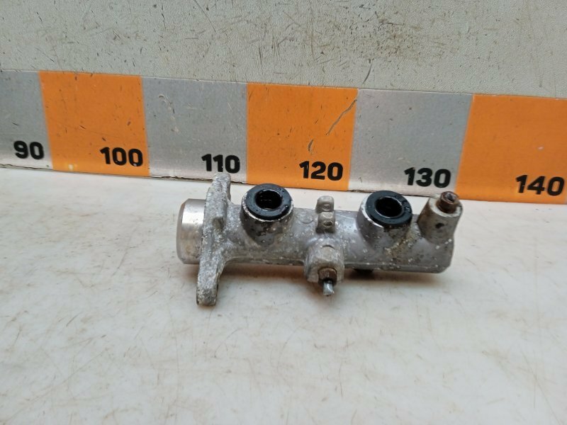 Б/У Цилиндр тормозной главный Dodge Stratus 2004 2, ST 371772 CHRYSLER арт. MR475431