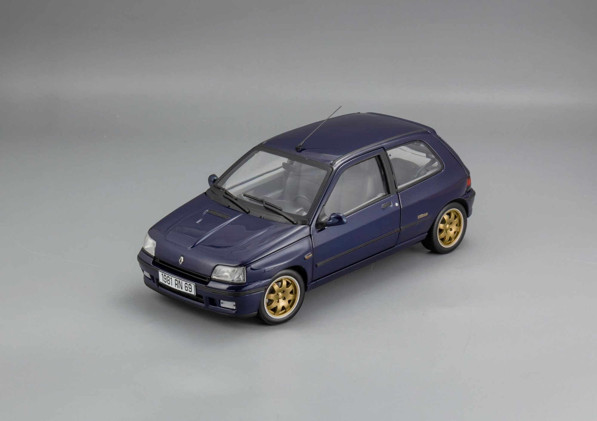Масштабная модель Renault Clio Williams - 1993