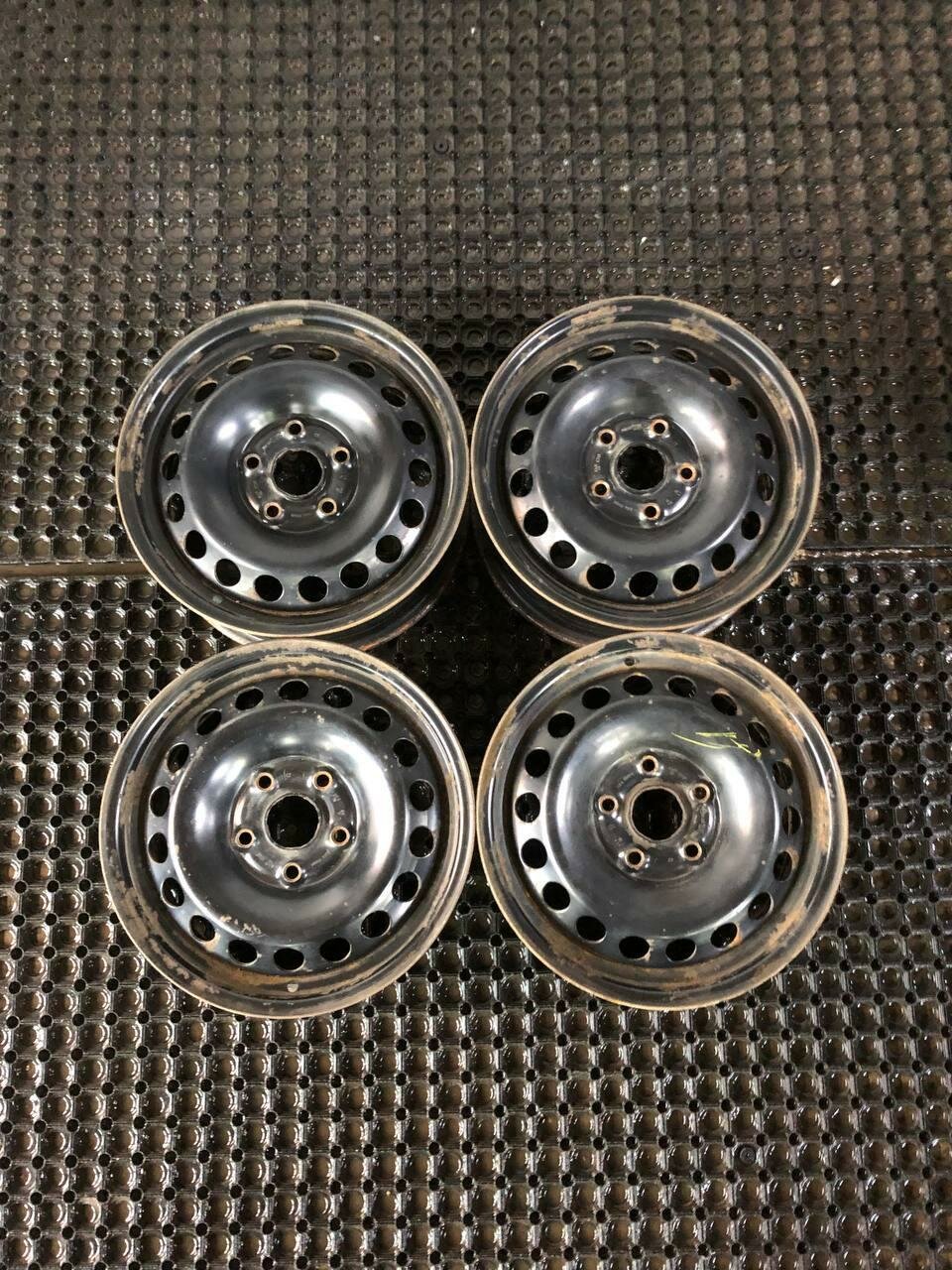 Колесные диски Штампованные 15x6 PCD 5x112 D57.1 ET47 (оригинал)