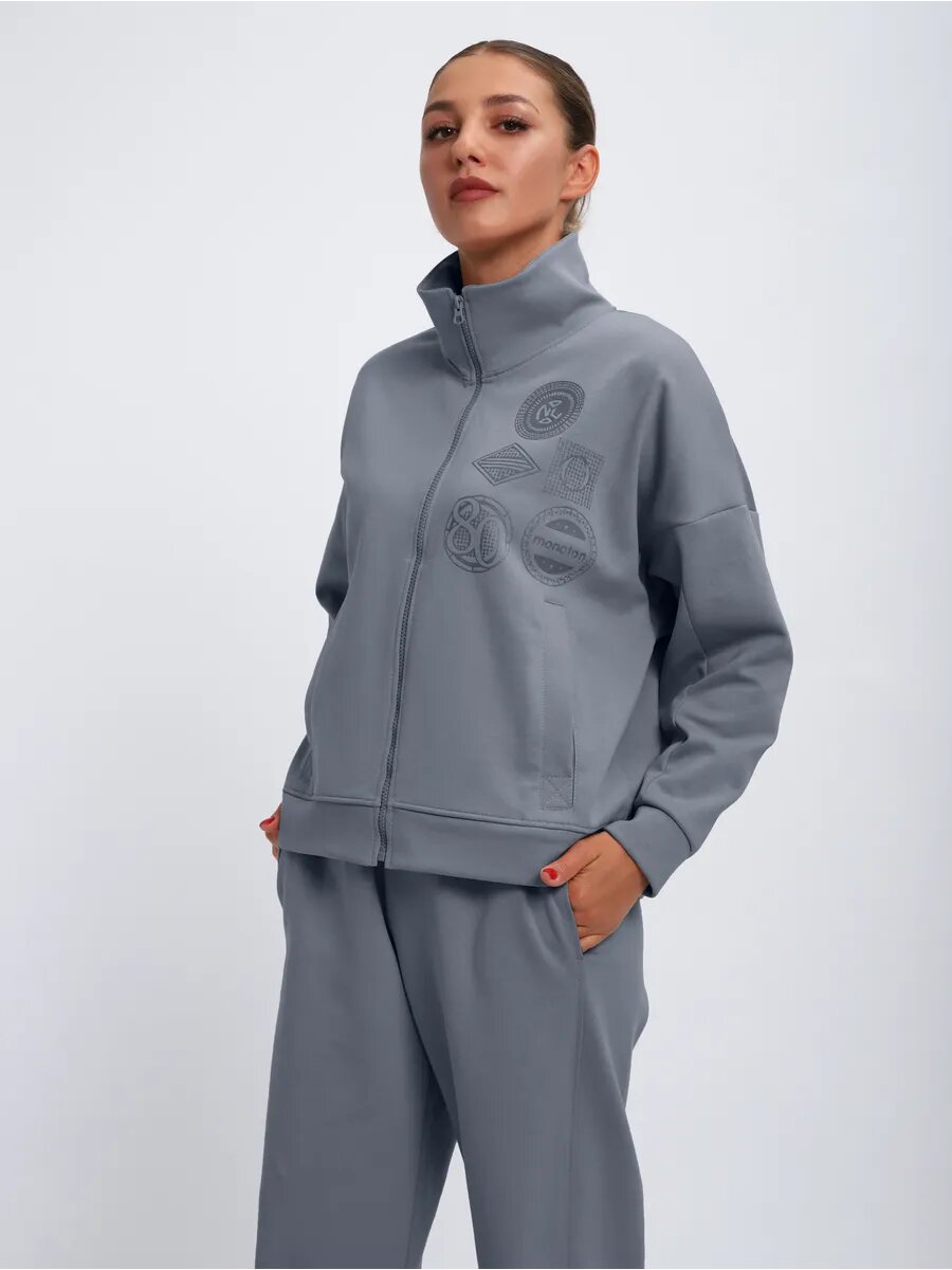 Костюм спортивный