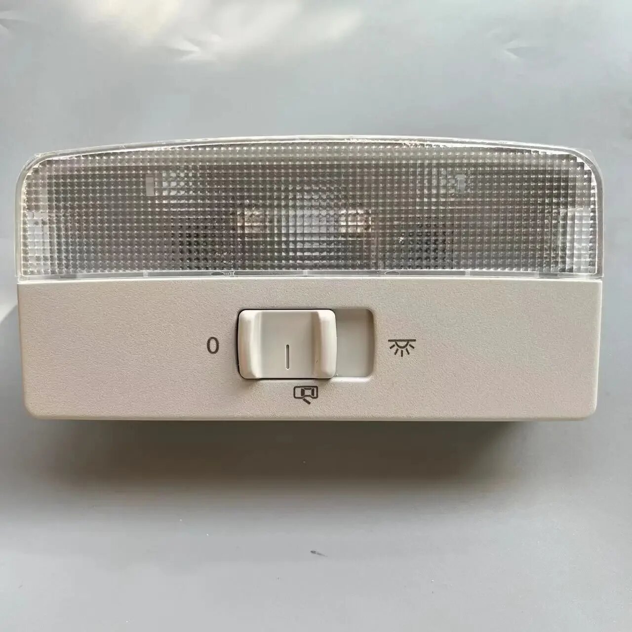 Серый светильник для чтения, внутренняя лампа, купольный светильник для VW Polo 9N 6R T5 Bora 2002-2005 Caddy Fabia Sea 6QD 947105 1ZD 947105 31G 947105