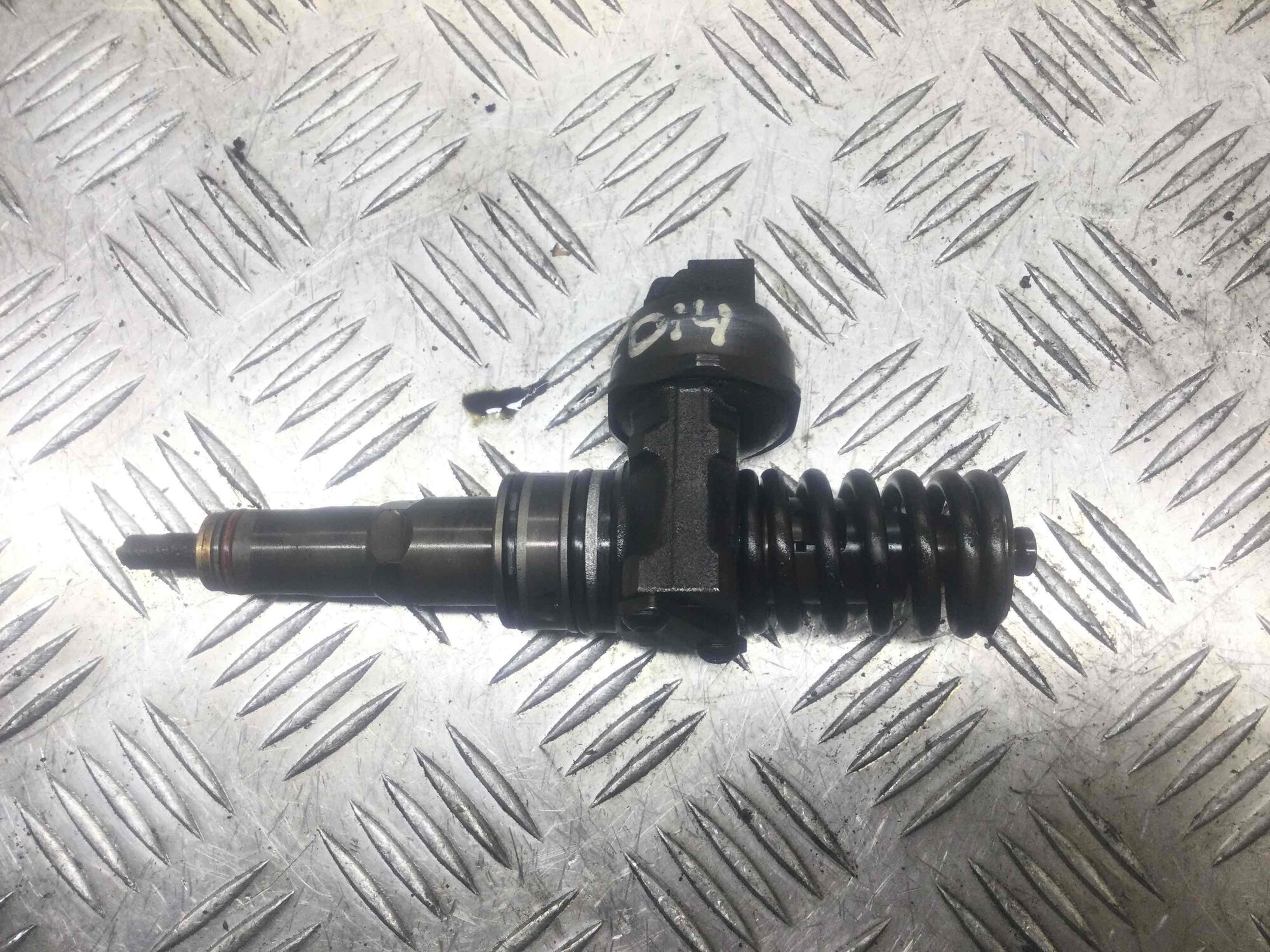 Б/У Форсунка Volkswagen Passat B6 (2005-2010) 2008 г.