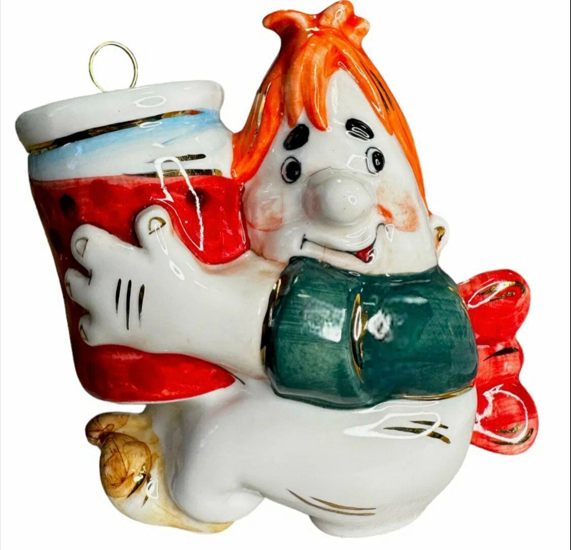 Карлсон с вареньем из мультика Малыш и Карлсон фарфоровая ёлочная игрушка от Лефортовского фарфора,