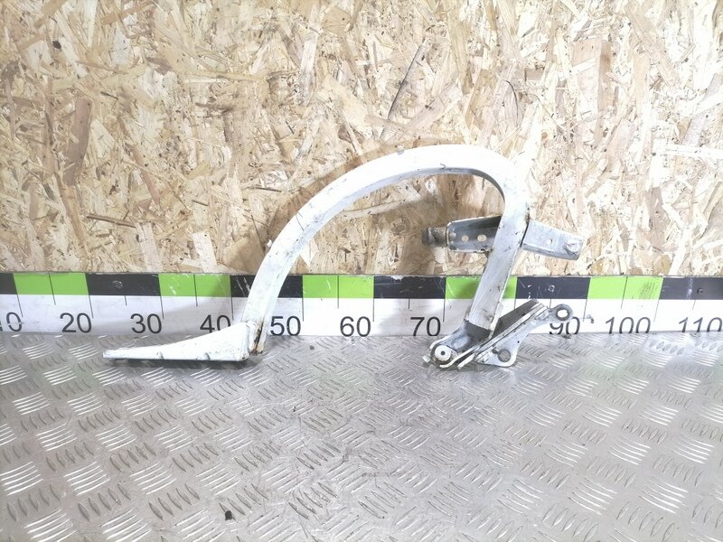 Петля крышки багажника правая AUDI A6 C7 2011-20 4G5827302B