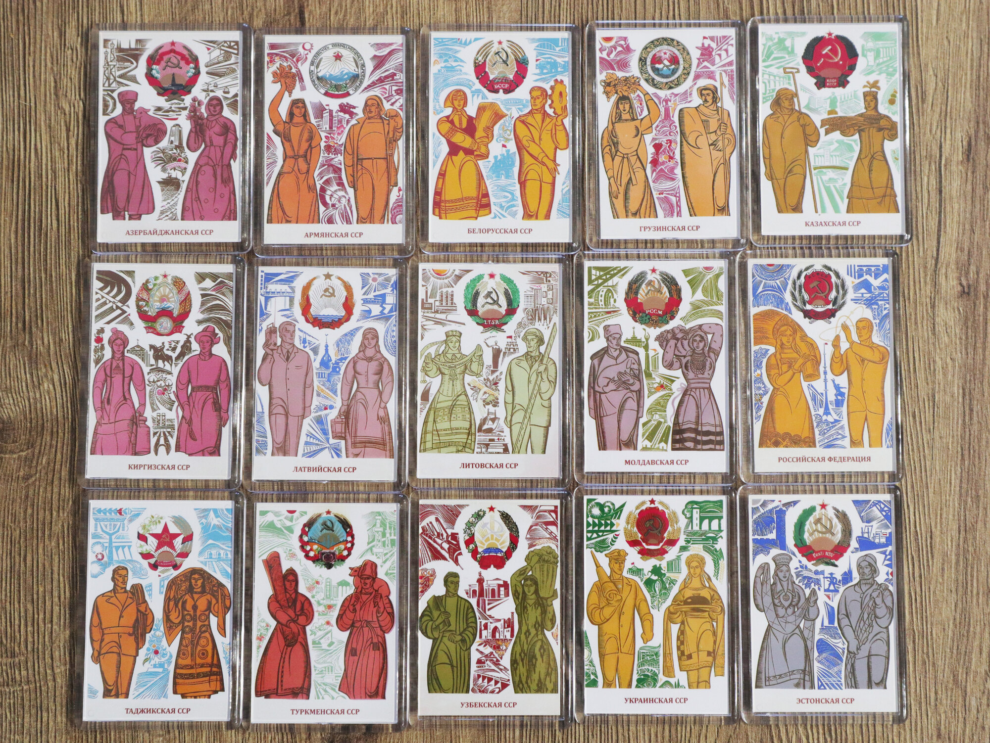 Набор магнитов на холодильник / Республики СССР / 15 шт. / 82x57 мм