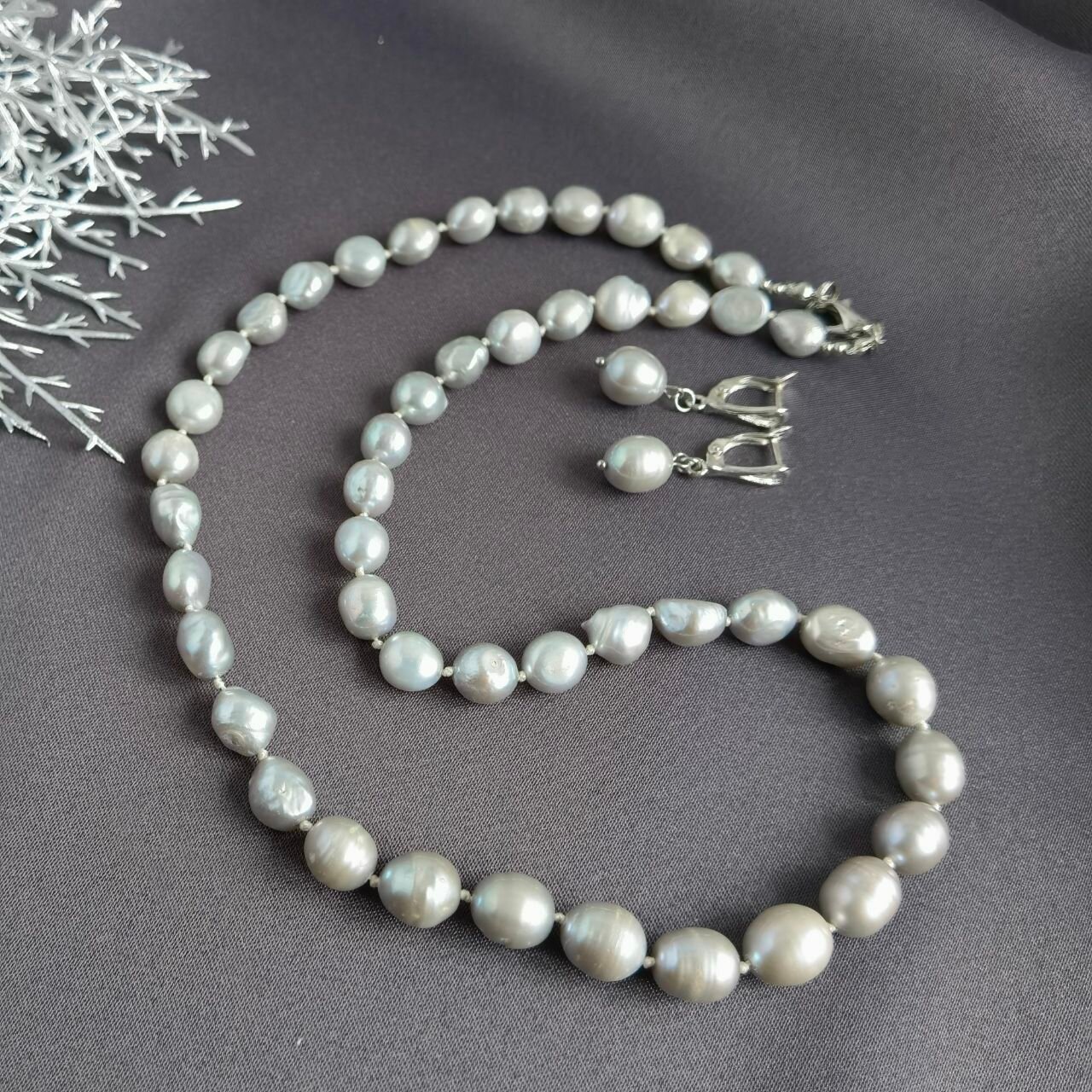 Комплект бижутерии: колье, серьги, жемчуг культивированный