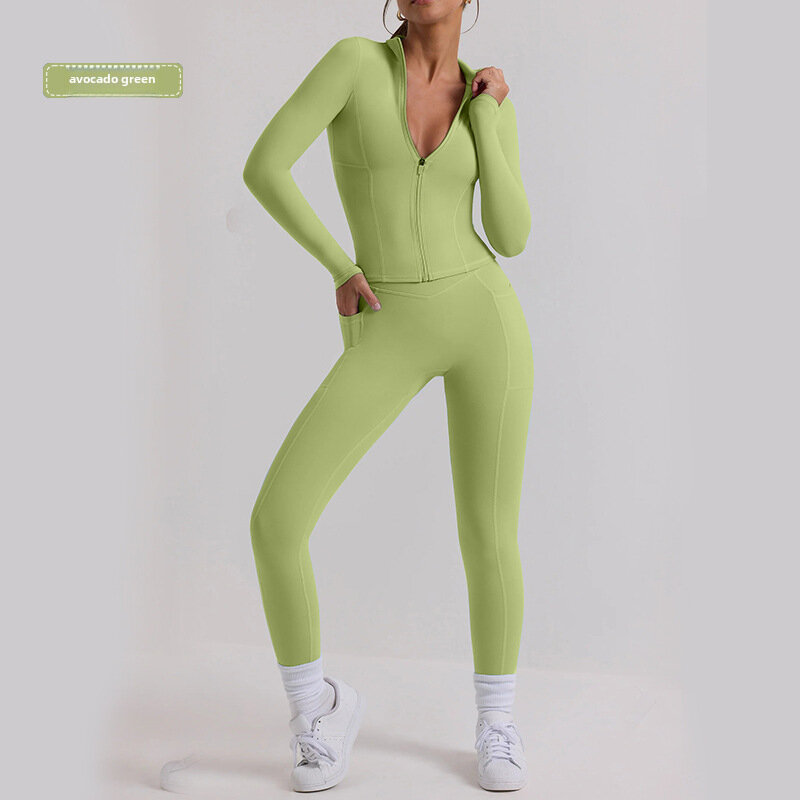 Костюм спортивный