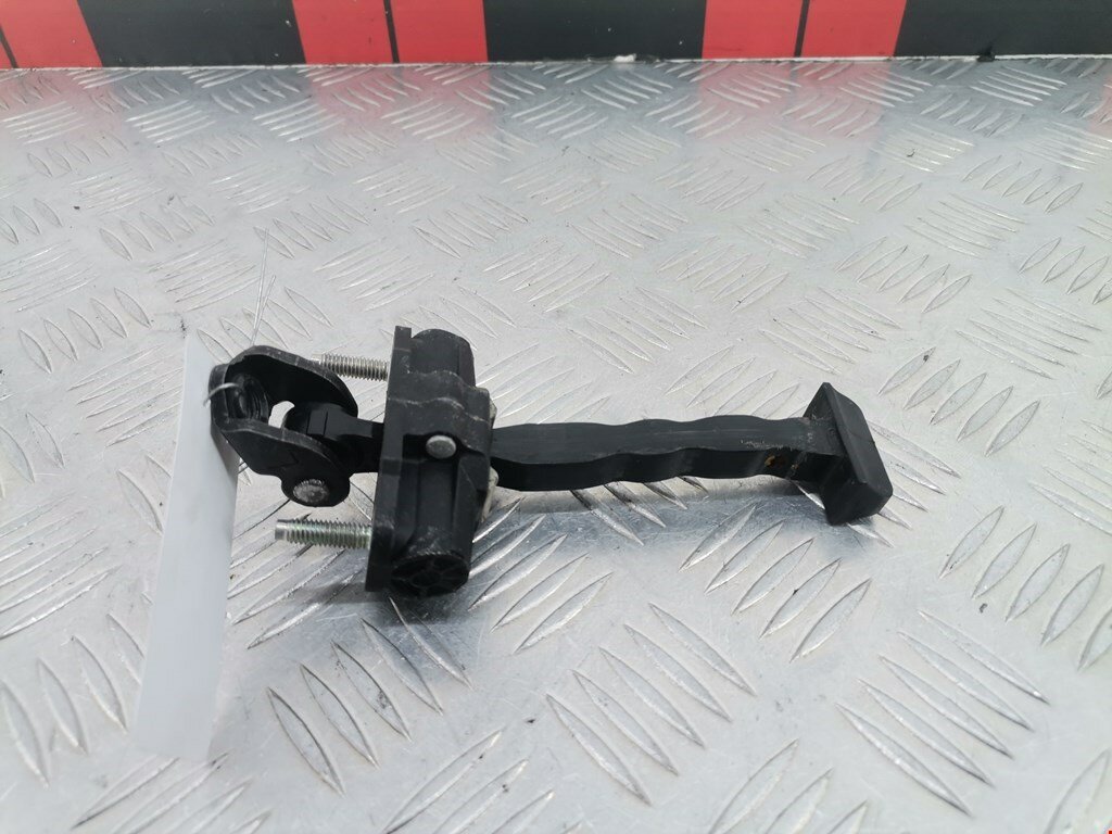 Ограничитель открывания двери задней Ford Focus 3 1726441 арт. 1809581