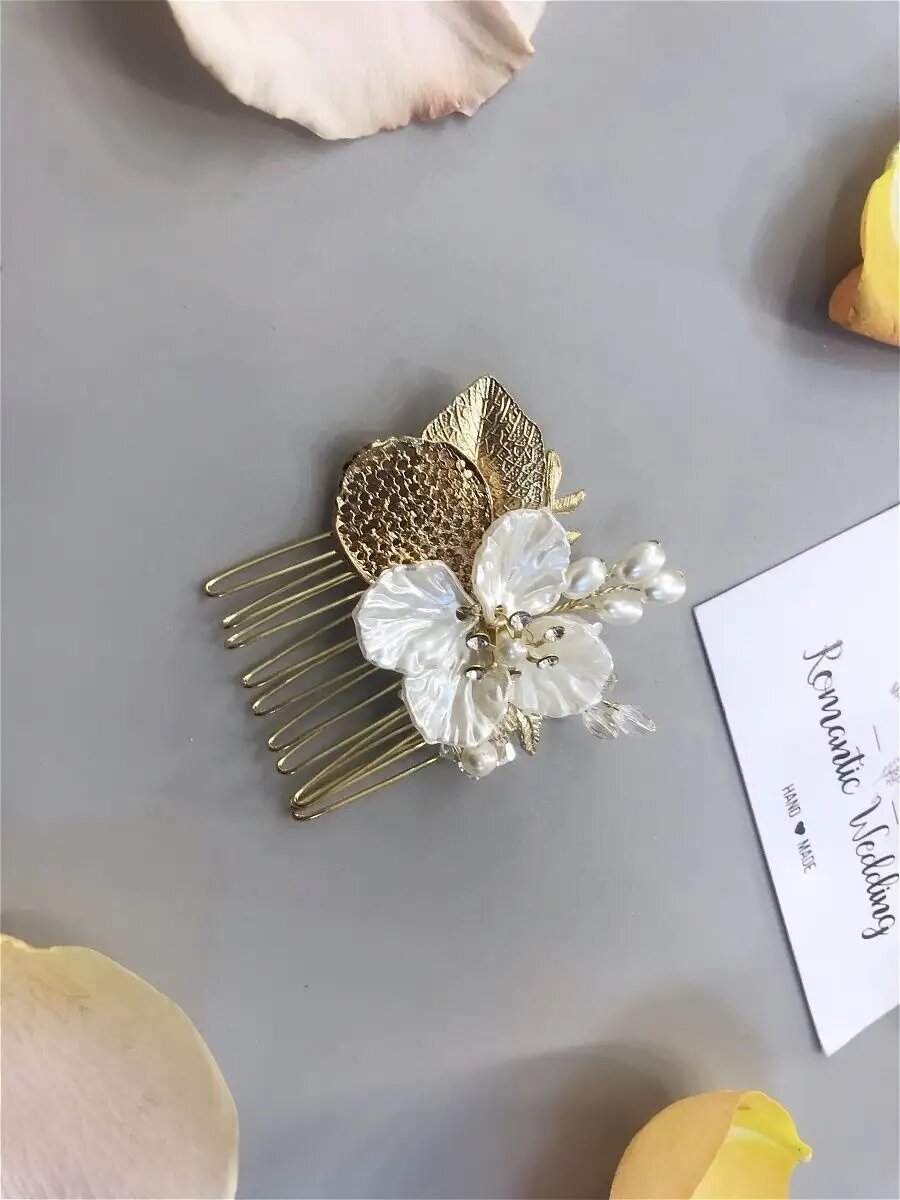 Маленький золотой свадебный гребень прическа невесты жемчуг