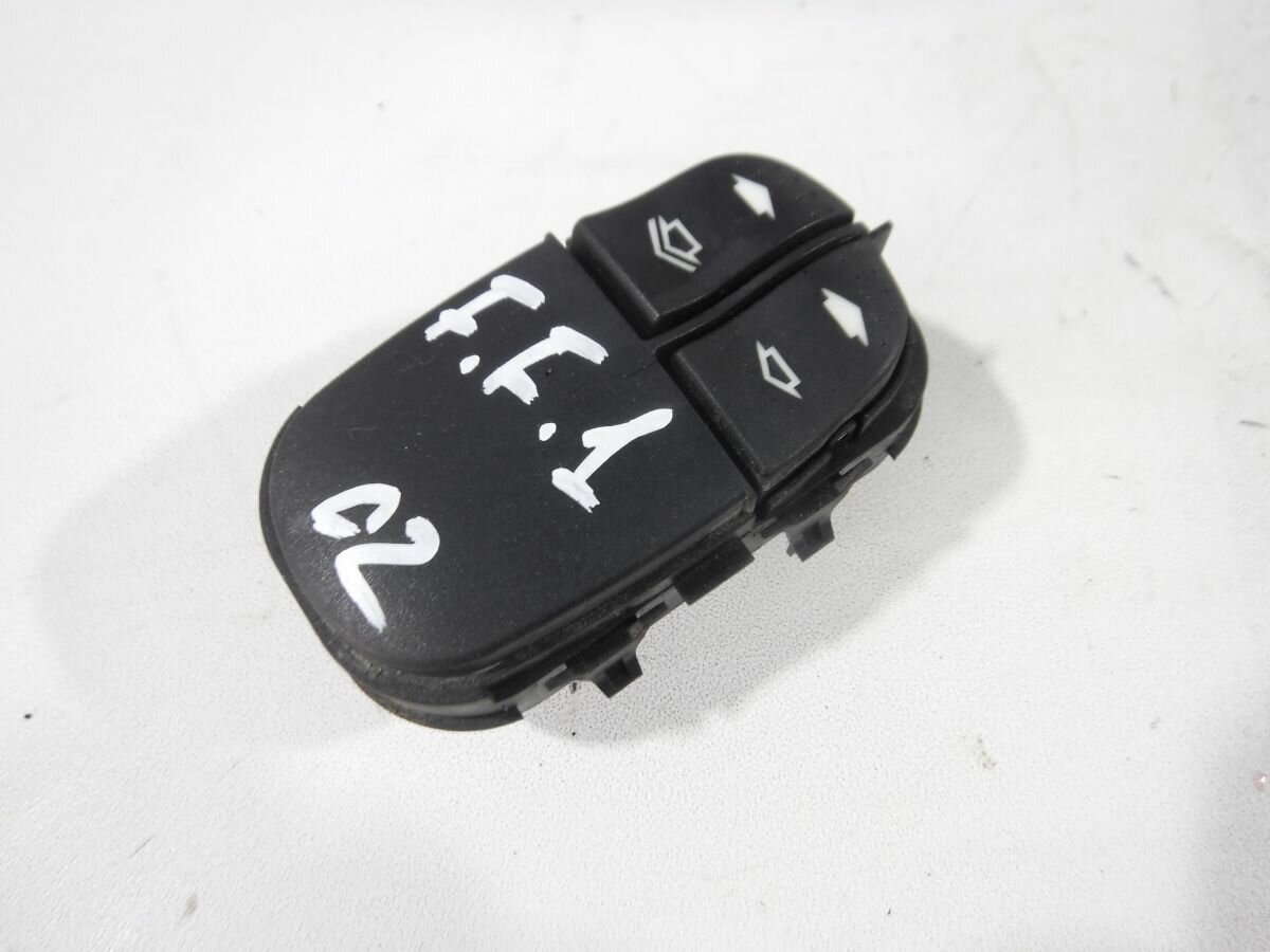 Блок управления стеклоподъемниками Ford Focus I (1998—2004) 4781958