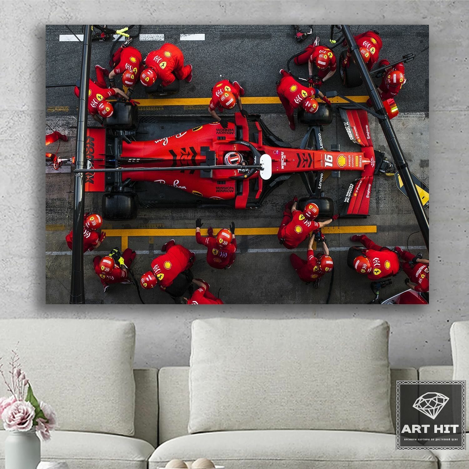 Картина на холсте «Красный Formula 1 болид на пит-стопе Ferrari», камерный формат 30×40 см