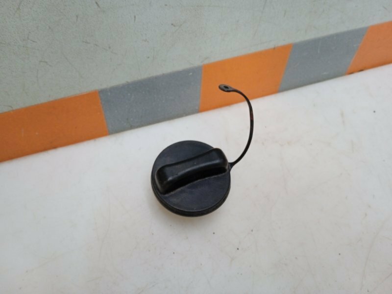 Б/У пробка бензобака Крышка бензобака Nissan Note 2013 E11 374545 NISSAN арт. 17251BH00A