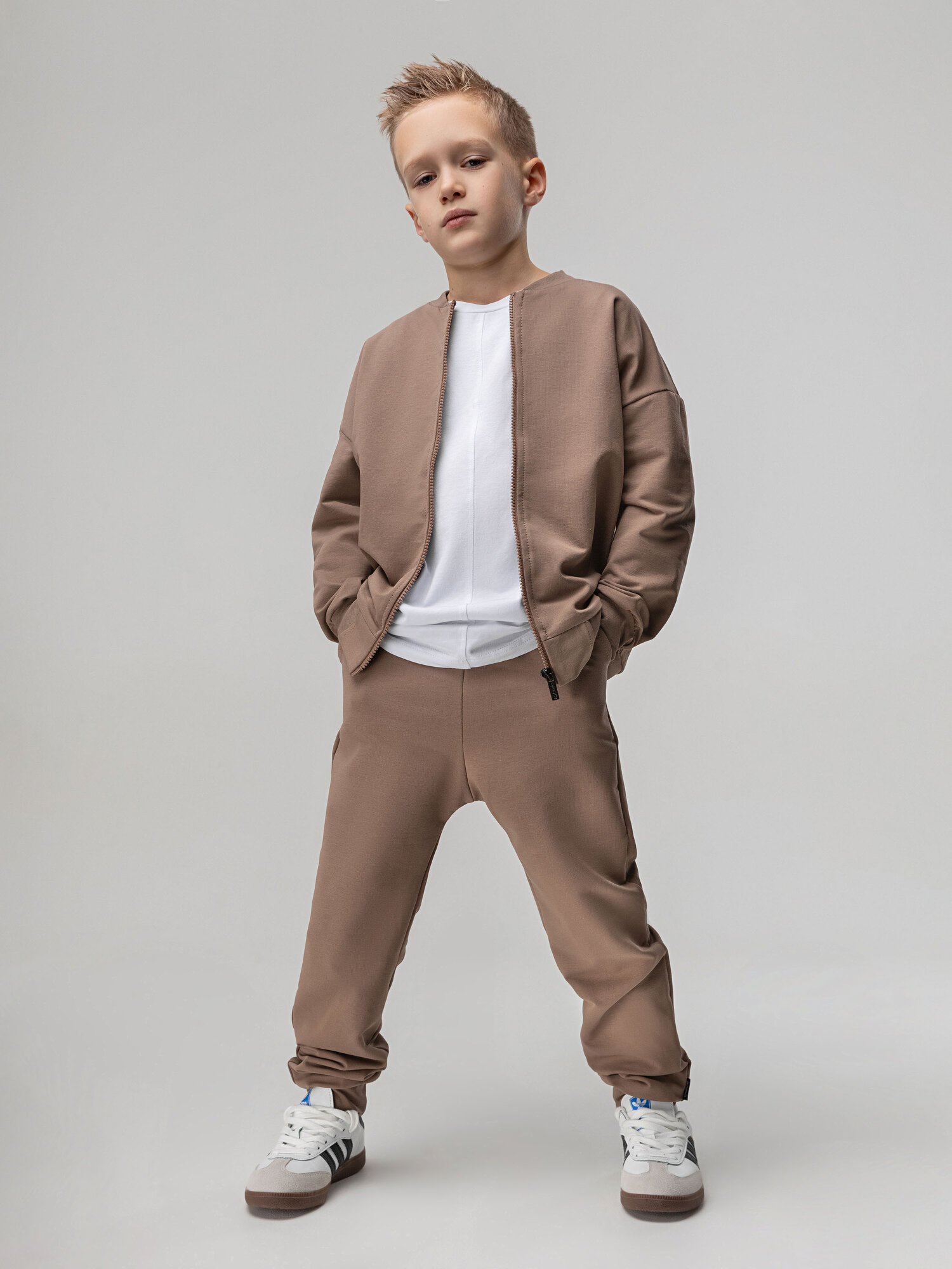 Костюм спортивный