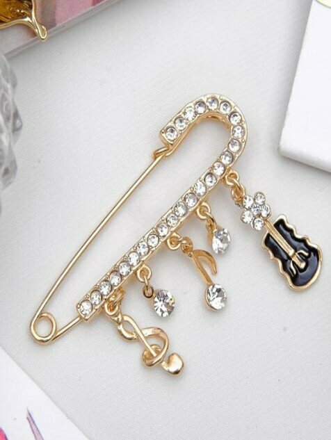 Брошь, стразы