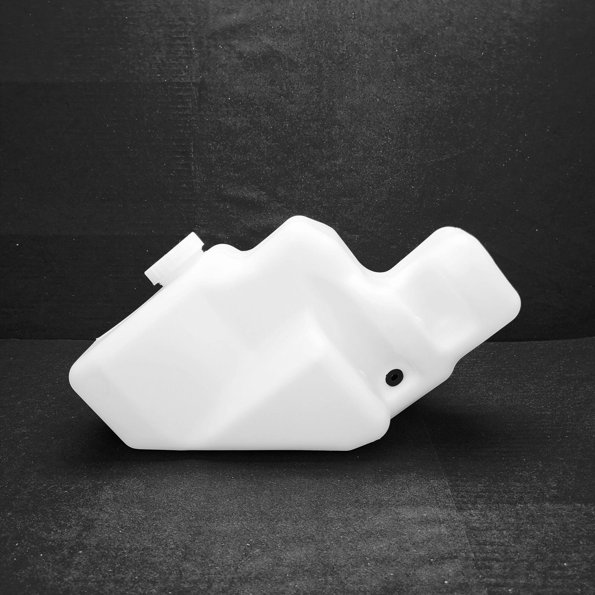 Бачок омывателя лобового стекла Lada Niva / ВАЗ 21214 (1 мотор)