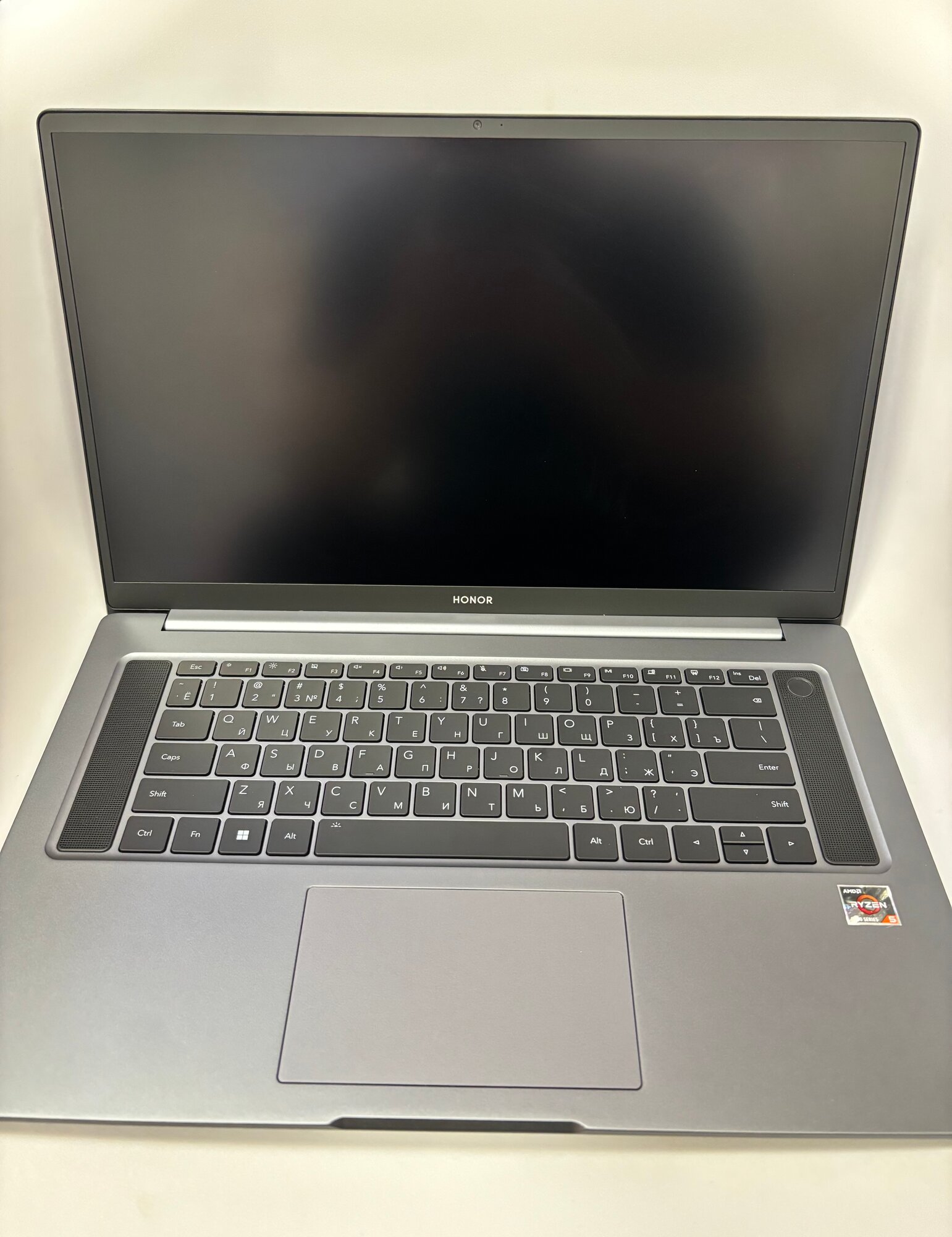 Ноутбук Honor MagicBook Pro 16 HYM-W56 (5301abcm) серый .