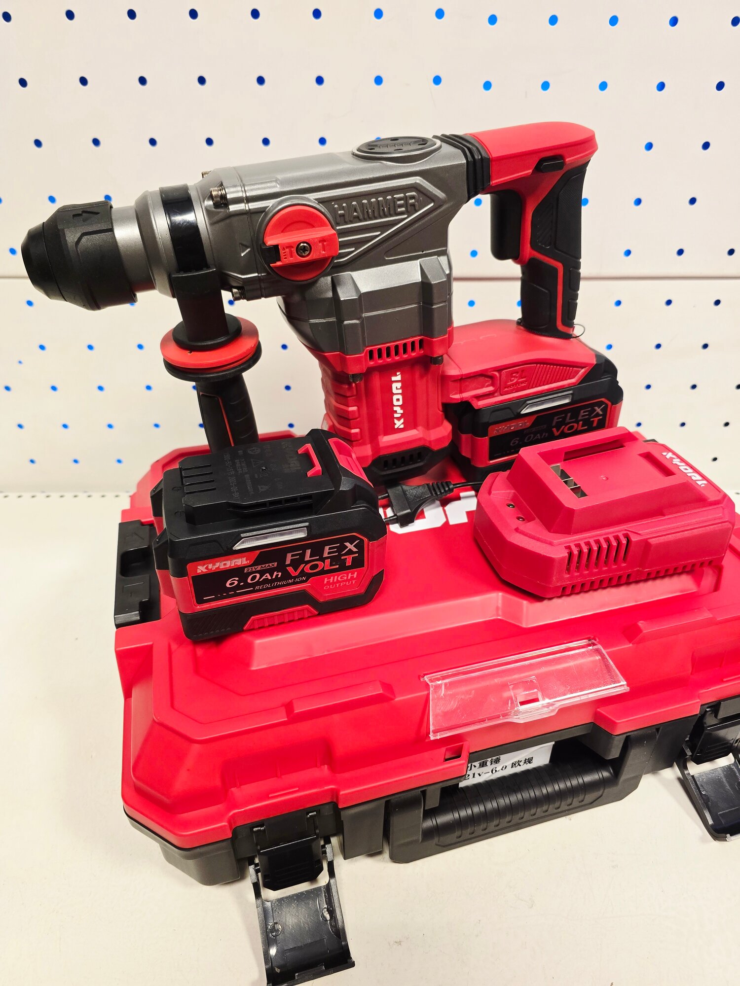 Мощный аккумуляторный перфоратор Kyoal KY01-28, бесщеточный двигатель, 21V, 2х6Ач, 3,5Дж, кейс