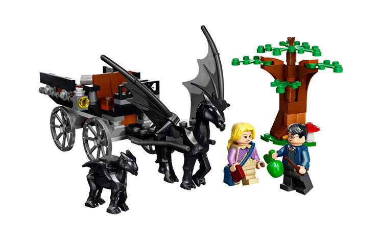 LEGO Harry Potter Collection Hogwarts Horse And Night Bus Building Blocks 121pcs 76400 null
