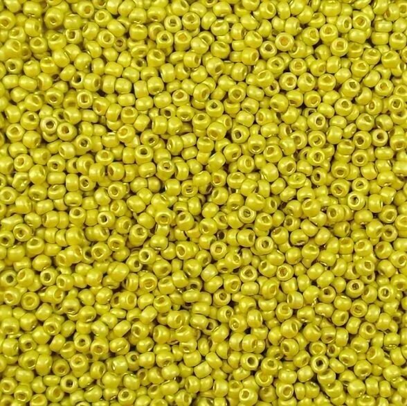 Бисер Preciosa Чехия №18586 желтый матовый металлик 10/0, 5 гр,1шт.