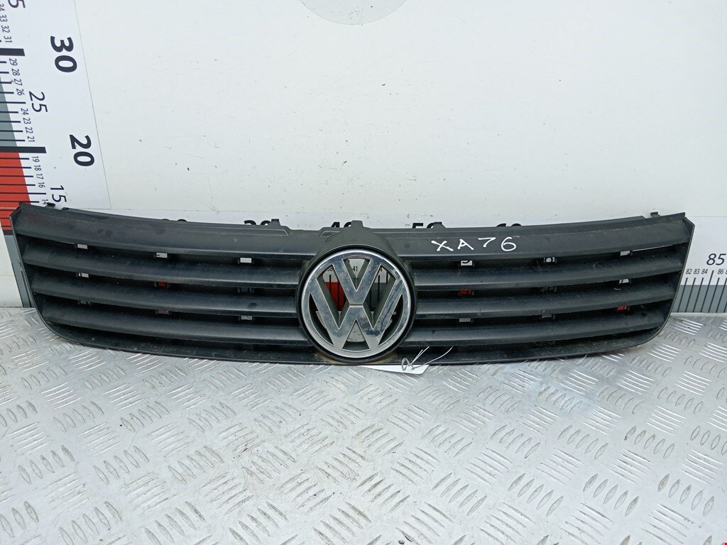 Решетка радиатора Volkswagen Passat 5 3BD853651 арт. 1757598