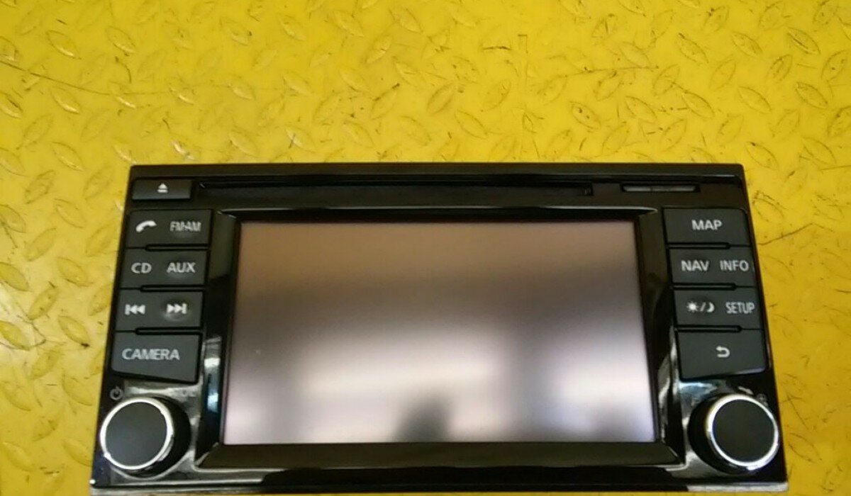 Магнитола Juke (F15) Nissan 25915BX81B