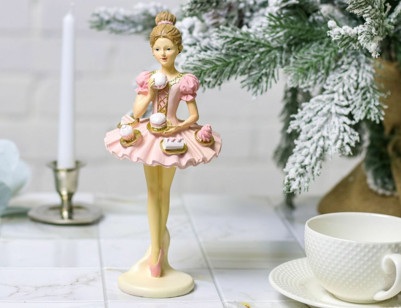 Декоративная фигурка балерина кейси, серия весёлые капкейки, полистоун, 23 см, Goodwill MC38291