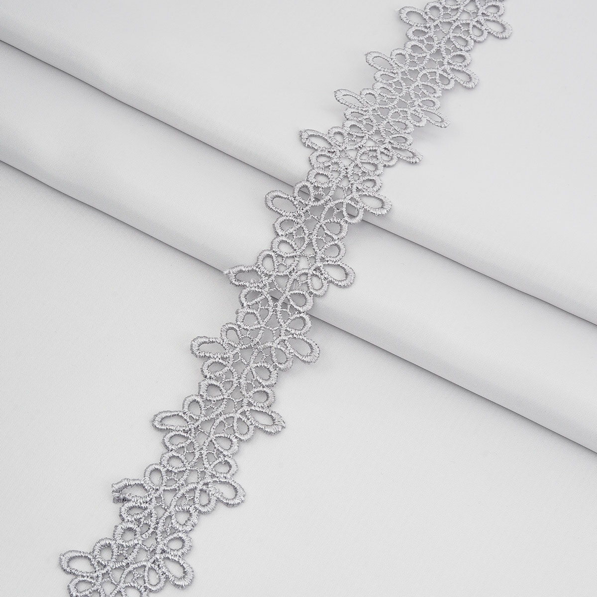 Кружево для рукоделия гипюр, ширина 4 см, длина 13,7 м, цвет светло-серый, 1 штука