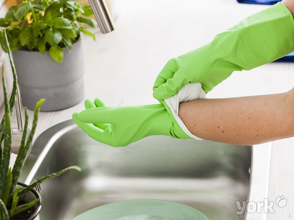 Перчатки резиновые L С экстрактом алоэ YORK