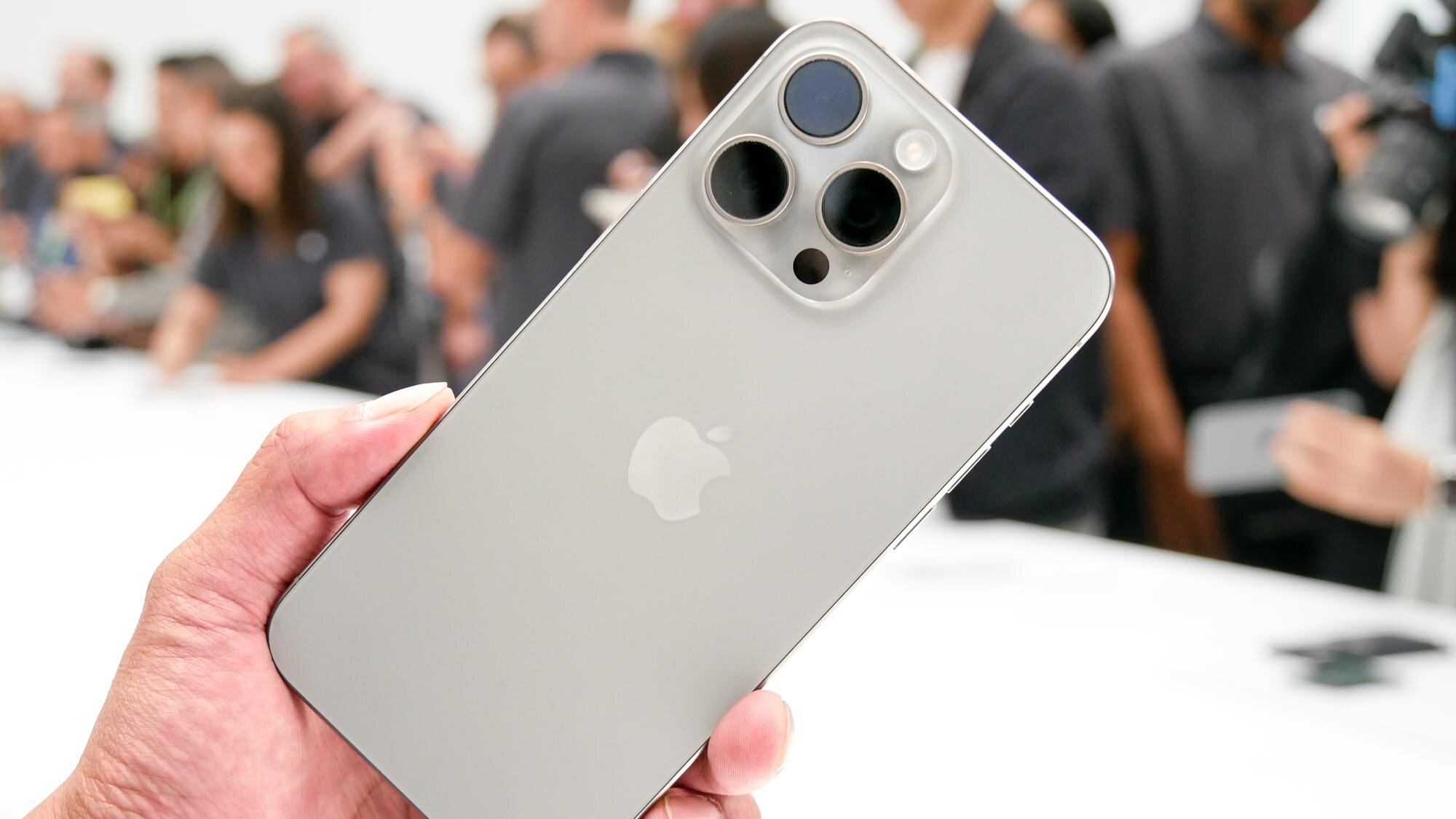 Смартфон iPhone 15 Pro 128 Natural Titanium