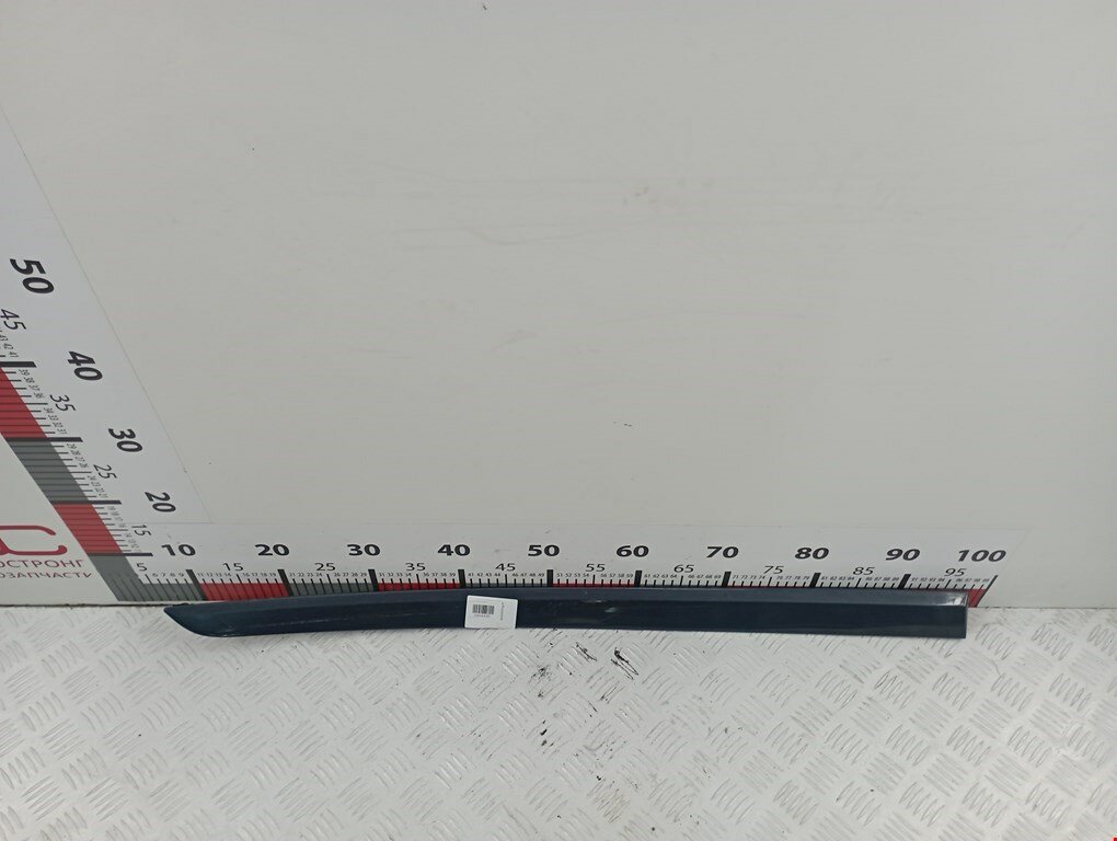 Накладка (молдинг) двери передней правой Opel Astra H 24461094 арт. 1884435