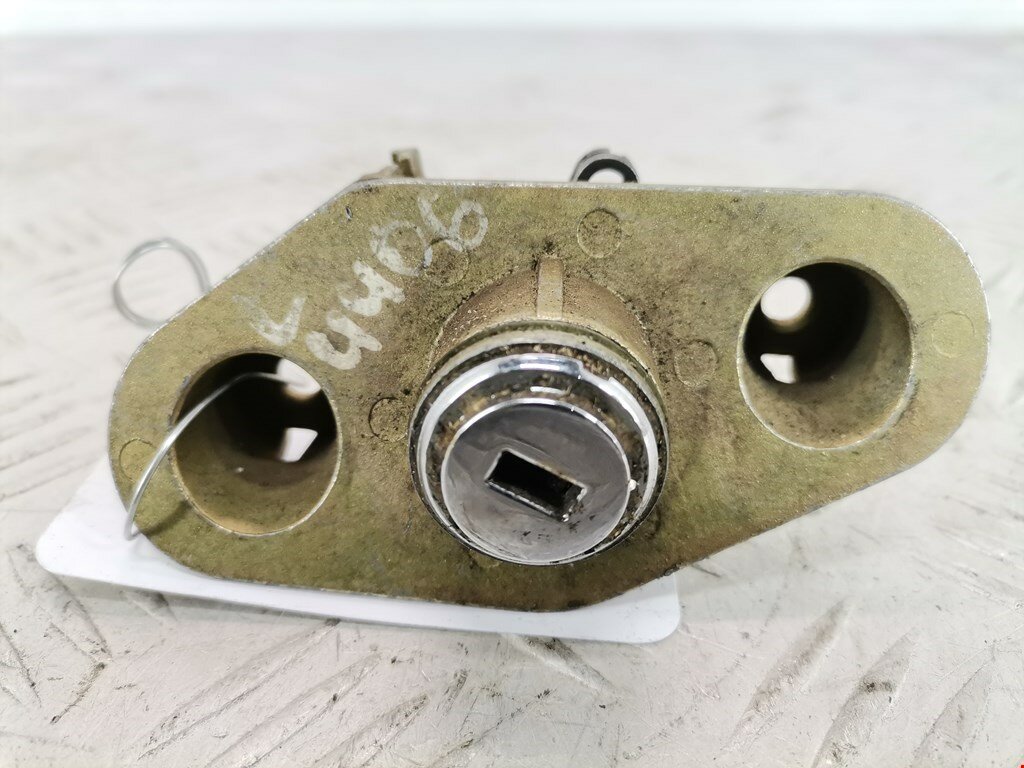 Личинка дверного замка Volvo S60 1 31253441 арт. 1654065