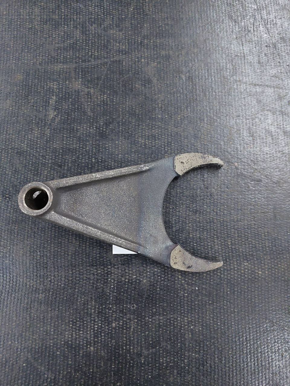 Вилка РК включения переднего моста ГАЗ 3308, 66