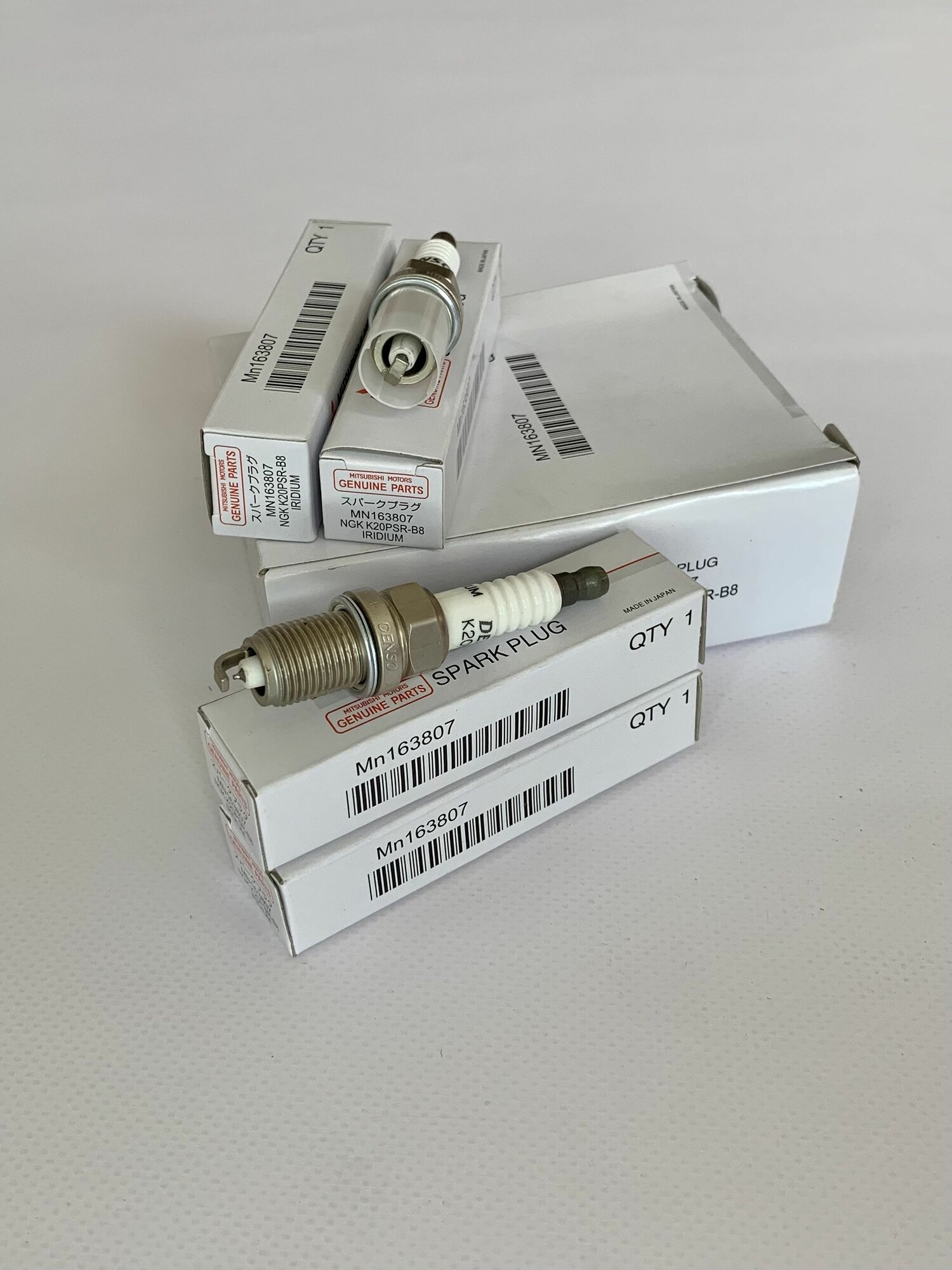 Свеча зажигания Mitsubishi MN 163807