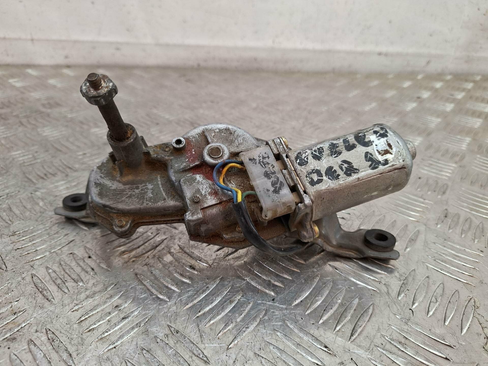 Моторчик заднего стеклоочистителя (дворника) Mitsubishi Outlander 2 рест. 2011 1592005733