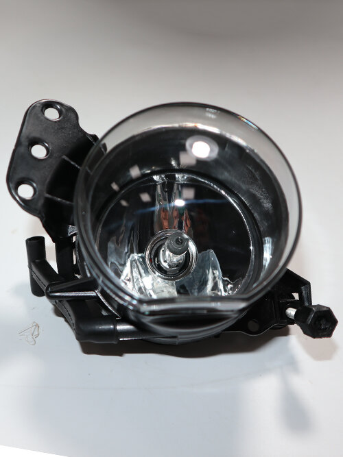 Передняя левая противотуманная фара для BMW 5' E60 E61 2003-2006 63177897188 63177897187