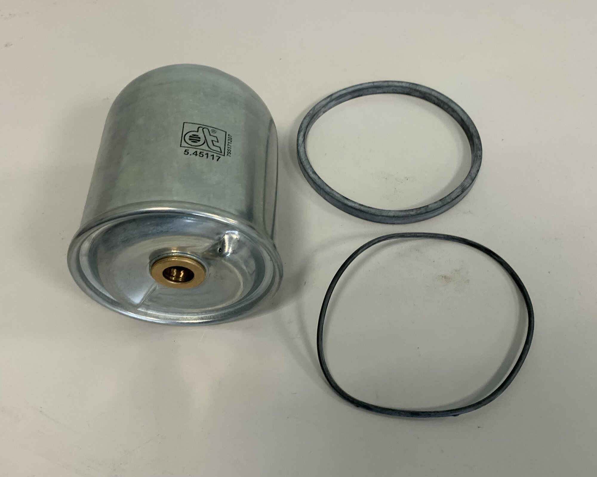 DT 545117 фильтр масляный ! центрифуги \DAF 75/85CF, 95XF