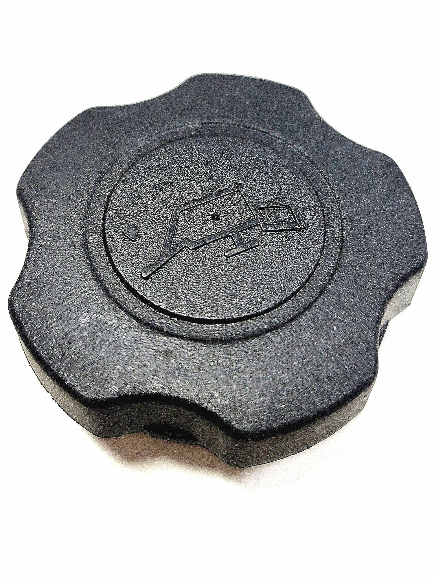 Крышка маслозаливной горловины двигателя Daewoo Nexia 16V/Chevrolet Lanos/Lacetti