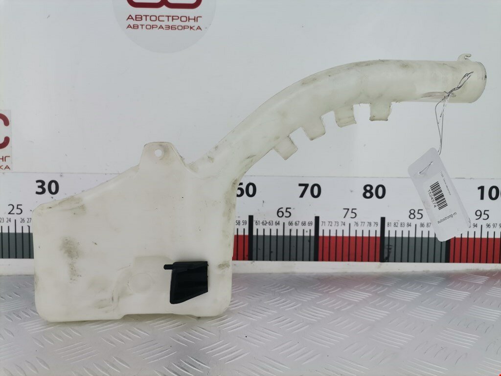 Бачок омывателя Mazda 2 DY DD1067503A арт. 1524574