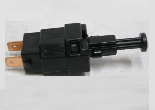 Датчик включения стоп сигнала Chevrolet Lanos Daewoo Nexia/ General Motors