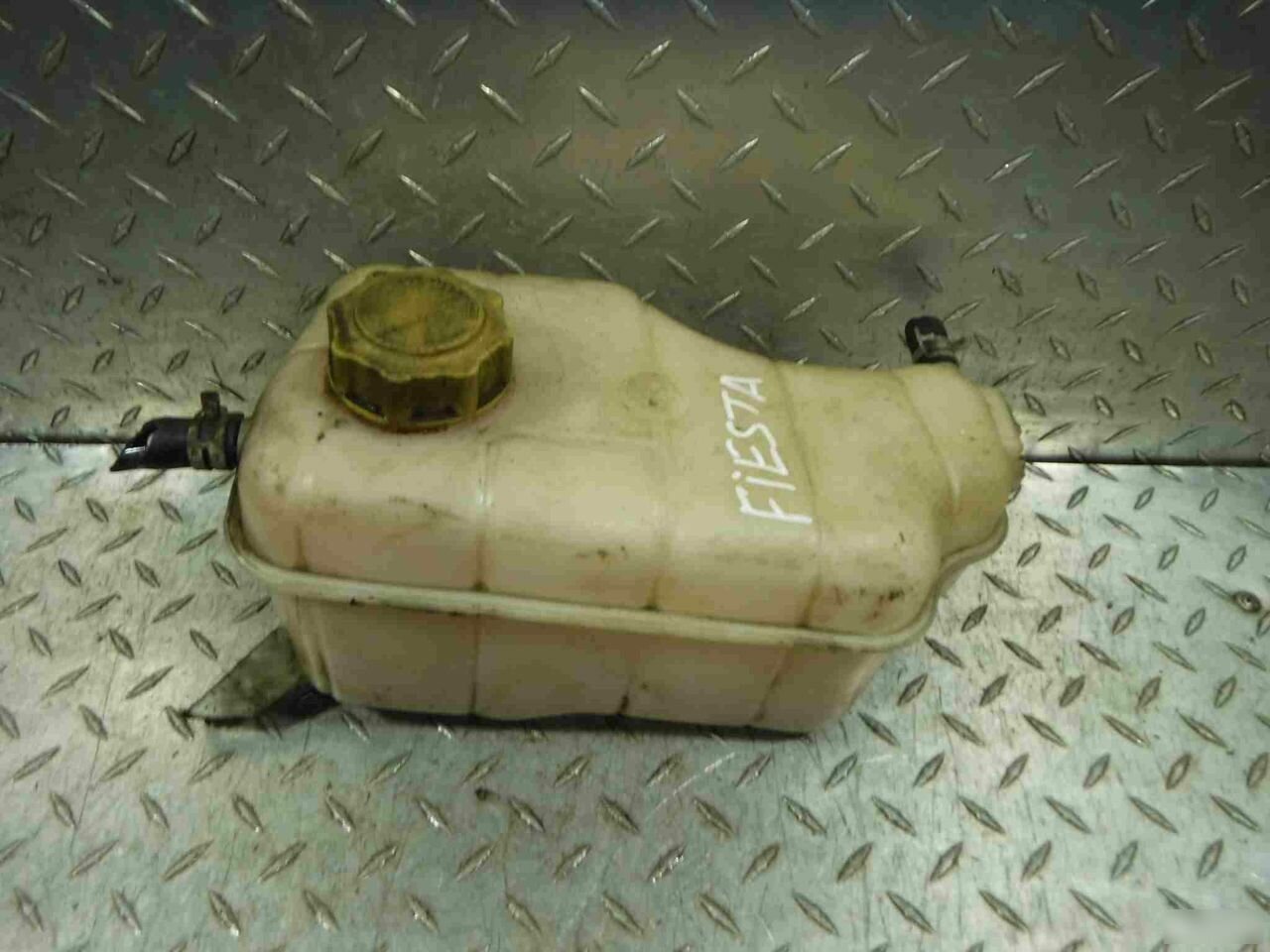 Бачок расширительный Ford Fiesta Mk4 рестайлинг (1999—2002) 1102678