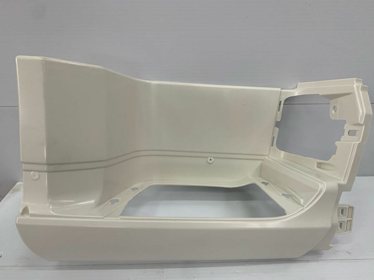 Корпус подножки правый Daf Xf106