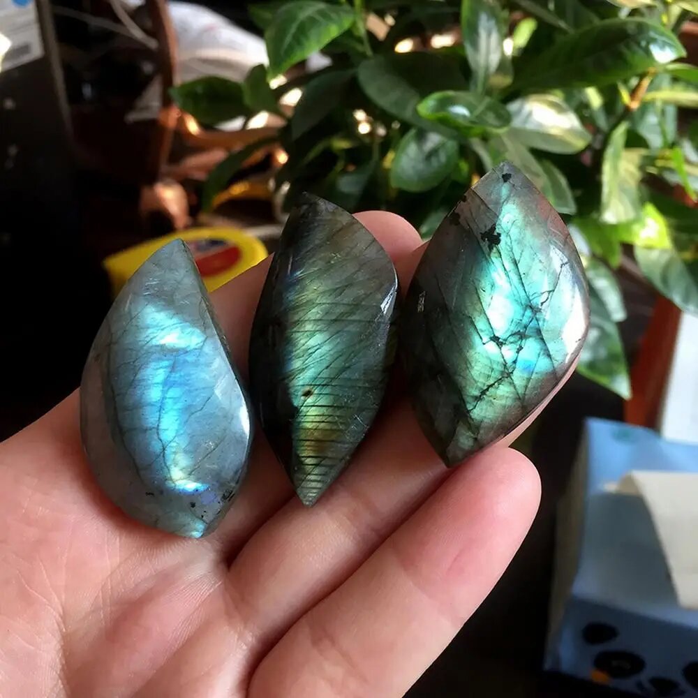 Натуральный лабрадорит из Мадагаскара для украшения