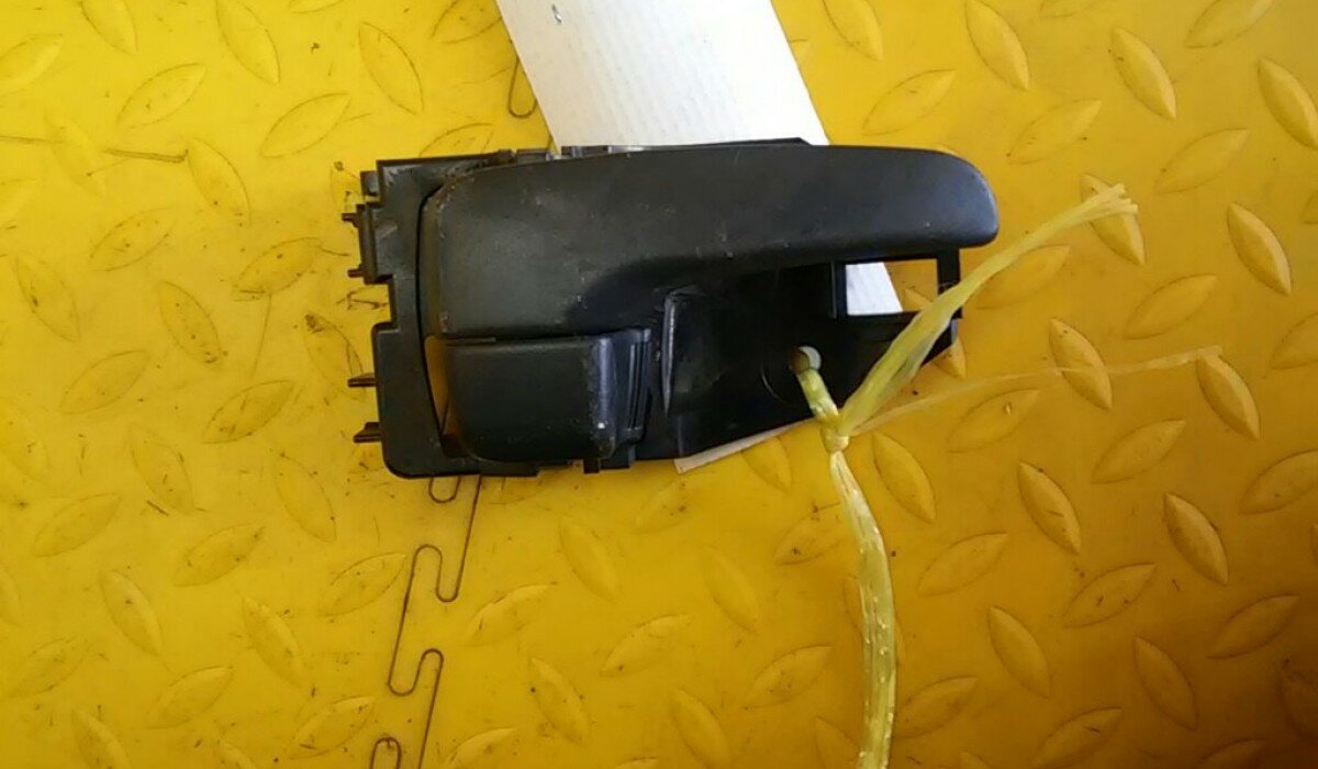 Ручка двери задней правой внутренняя Lancer (CS/Classic) Mitsubishi