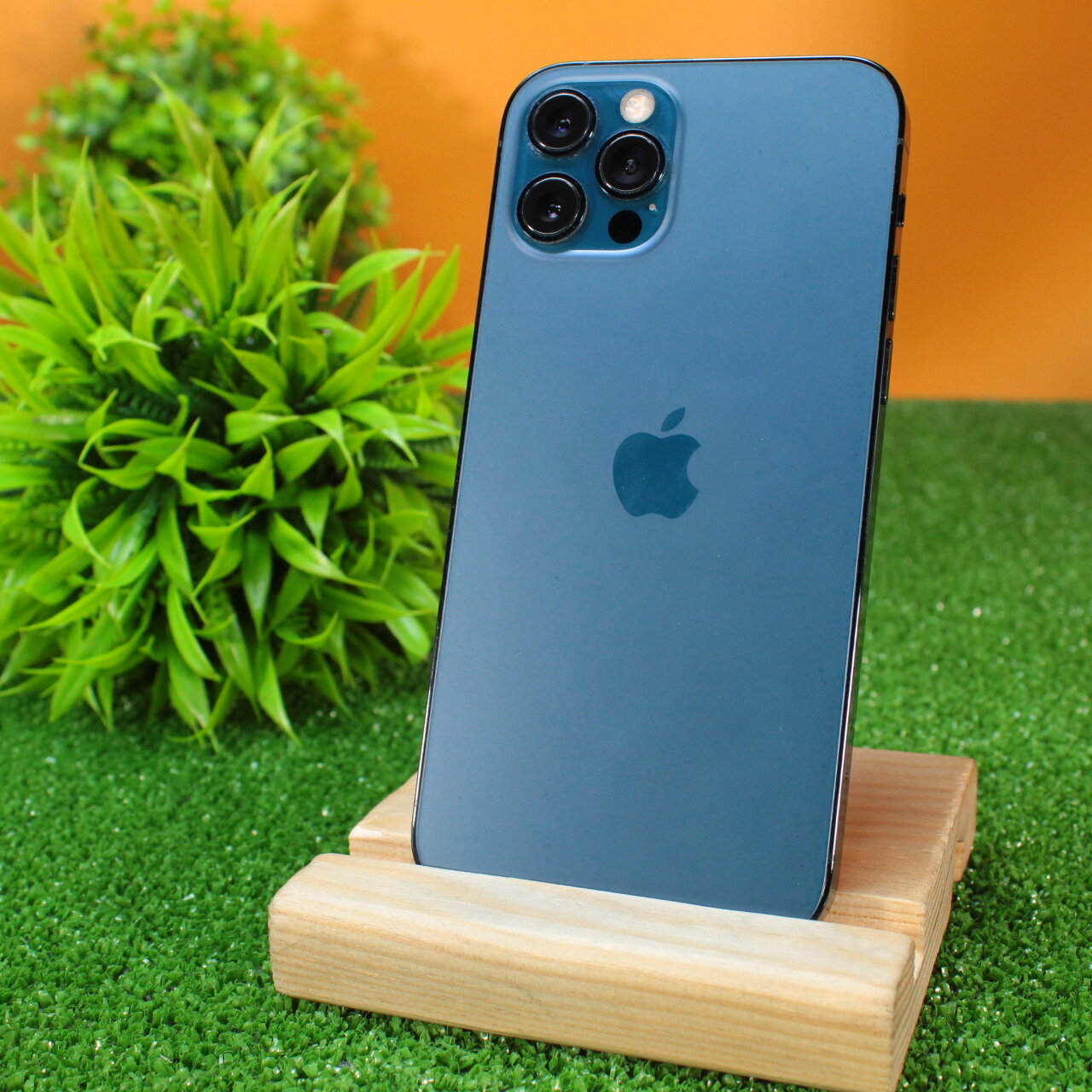 Смартфон Apple iPhone 12 Pro 256 ГБ, nano SIM+eSIM, тихоокеанский синий