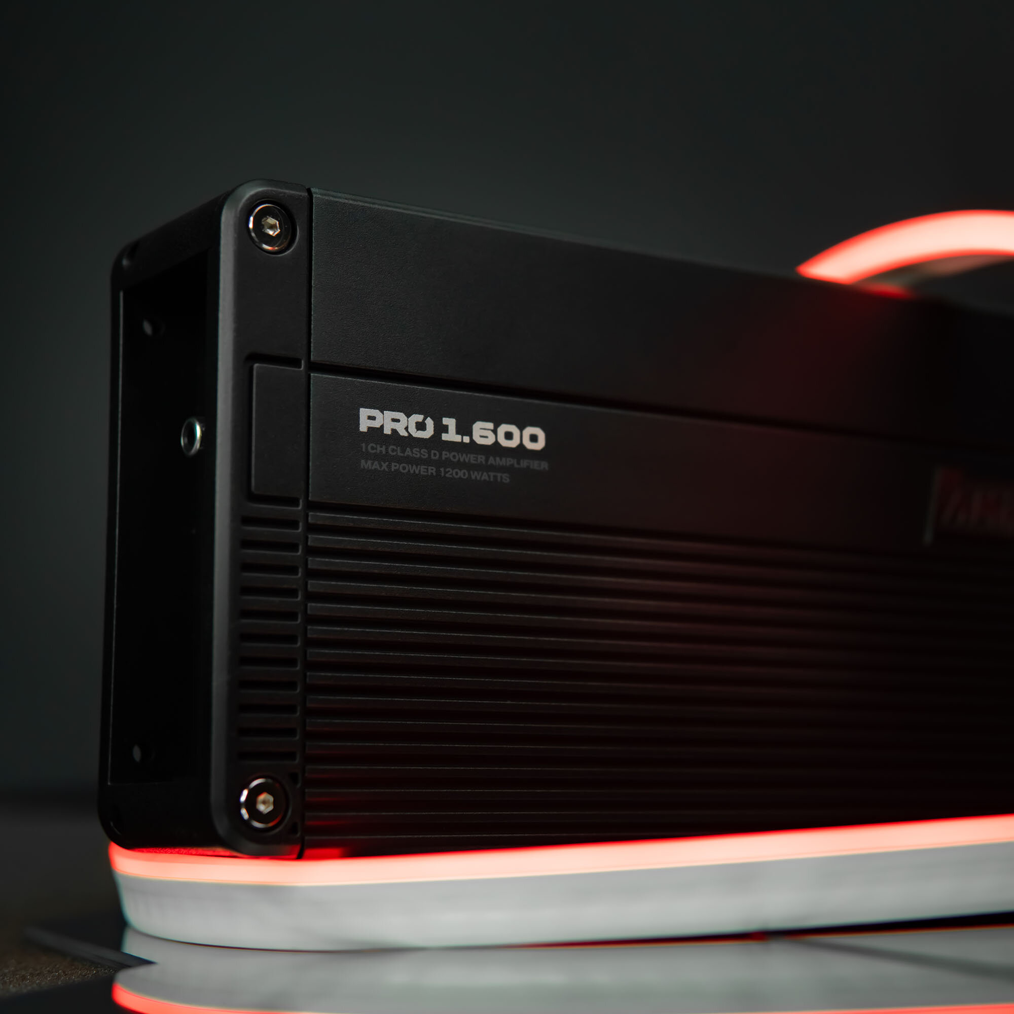 Усилитель AMP PRO 1.600 для авто, класс D, 1 канал, моноблок, 1200W