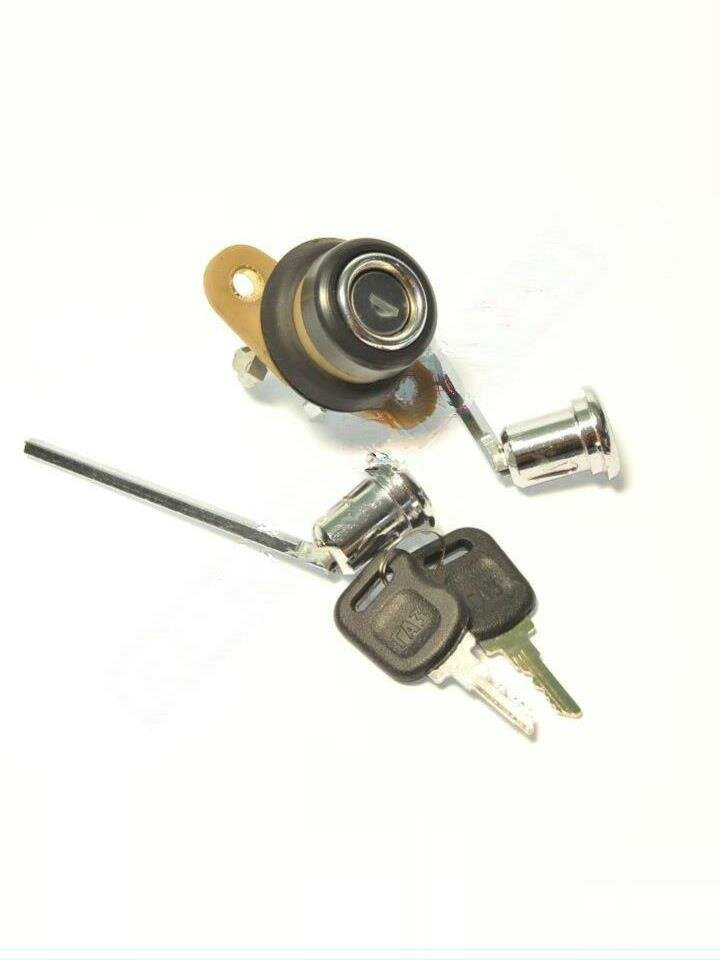 Личинки Волга 3110, с замком багажника в сборе, TRUCKMAN, 3110-6105080