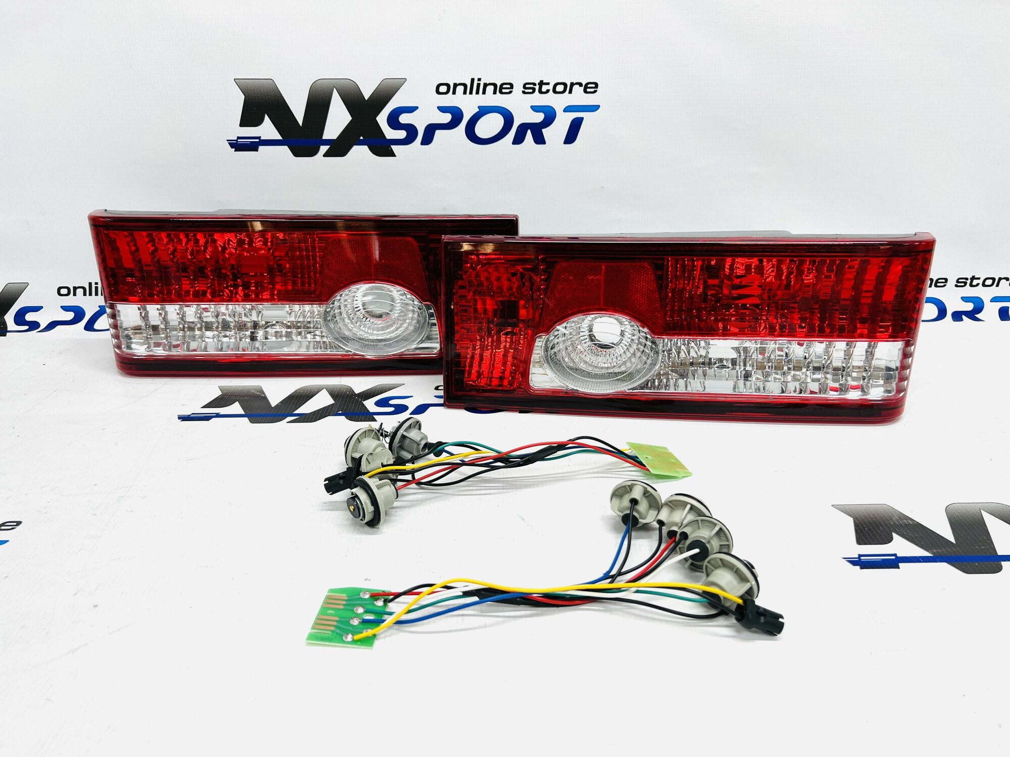 Задние фонари Люкс простые красно белые комплект для ВАЗ 2108, 2109, 2109, 2113, 2114