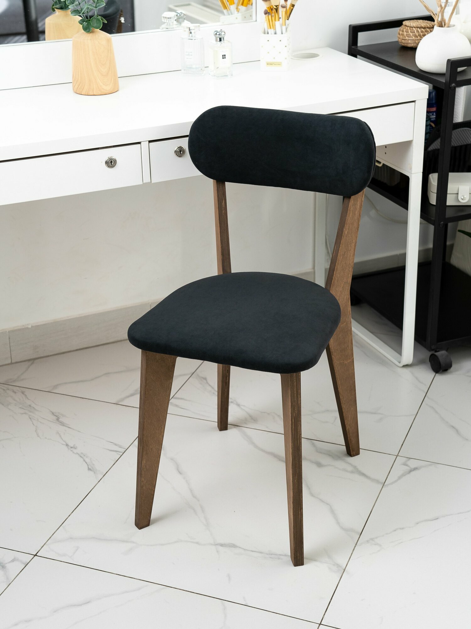 Стул SANYAK для туалетного столика со спинкой мягкий в спальню, велюр, Черный