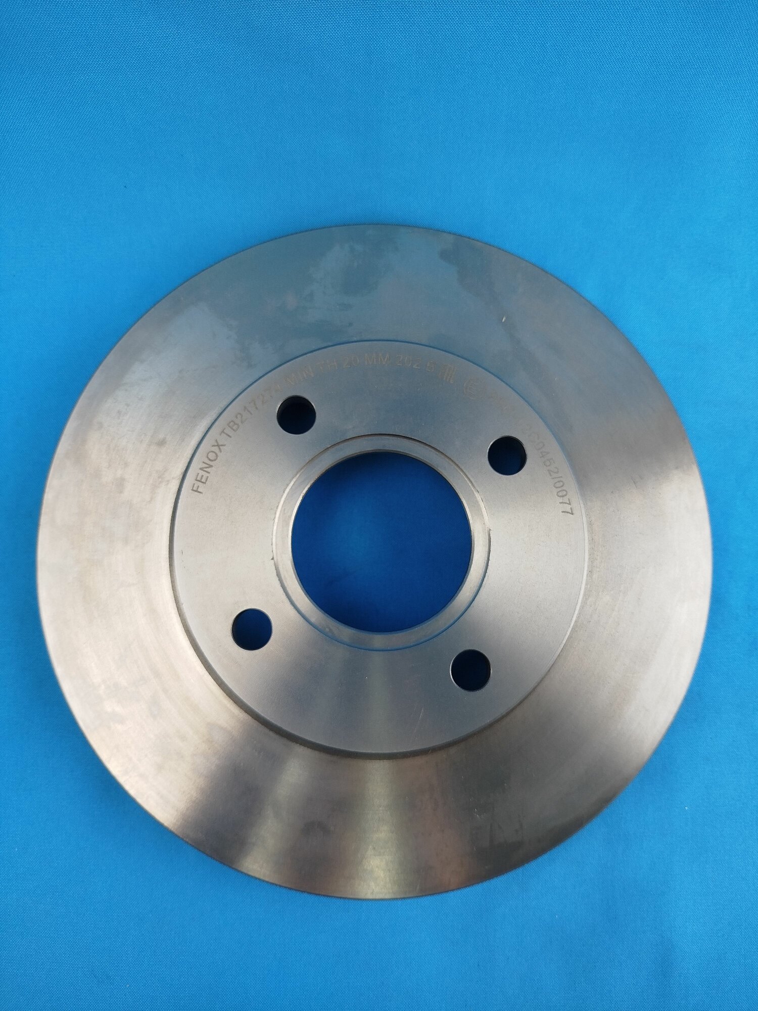 Диск тормозной "FENOX" для автомобилей Ford Focus I 98->04, Fiesta 96->00, KA 01->08 вентилируемый (258мм)