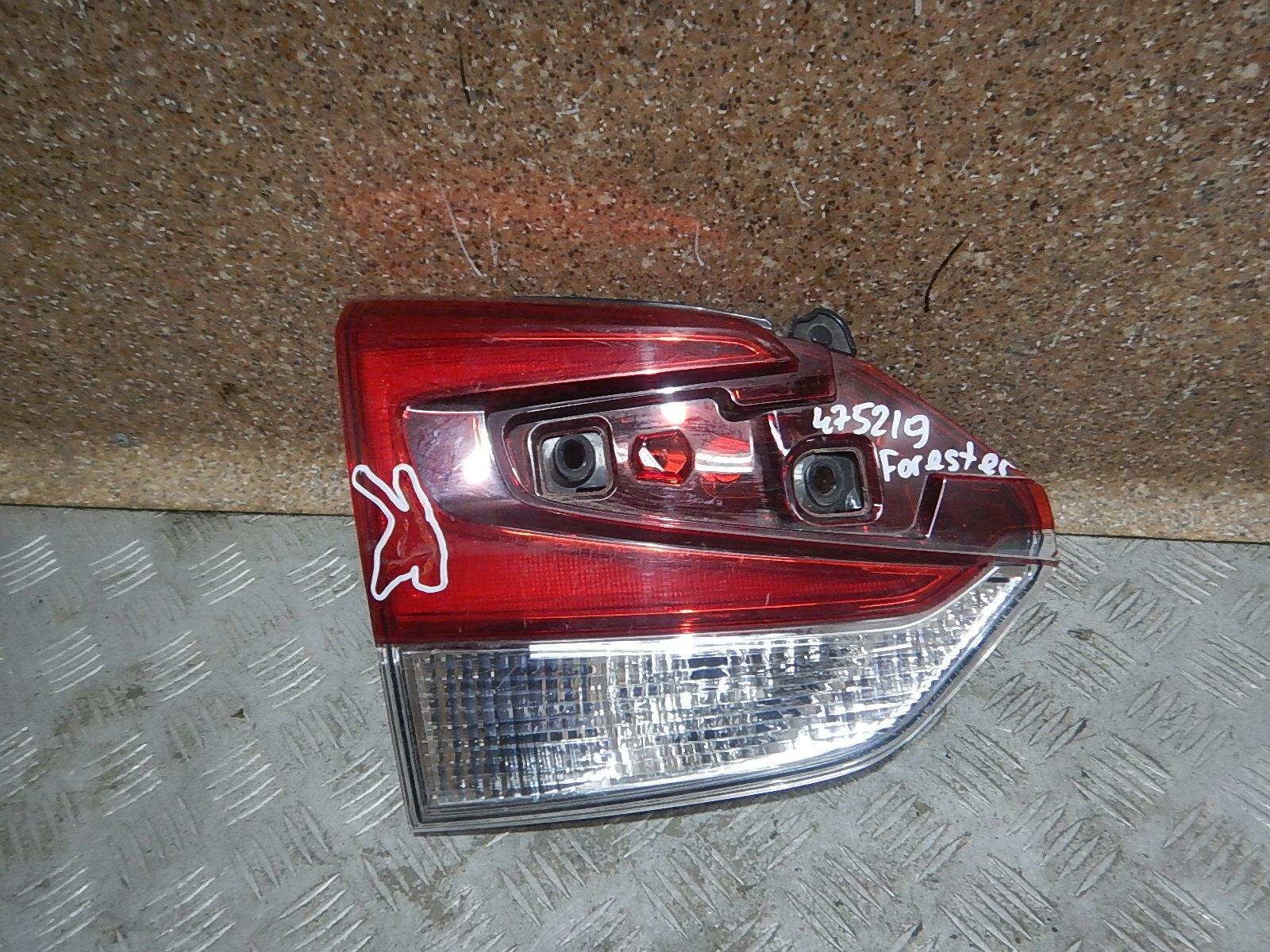 Б/У Фонарь задний внутренний левый, Subaru (Субару)-FORESTER (18-) SUBARU FORESTER (18-) Царапины, трещина на стекле. 47...